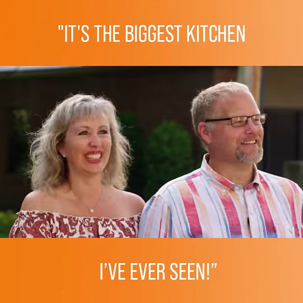 53K views · 1.2K reactions | The team collaborates to create one of the most challenging kitchen designs to date, leaving everyone speechless. #HomeTown Watch full episodes on discovery+: https://bit.ly/3HfHr6e | Love Home | Facebook