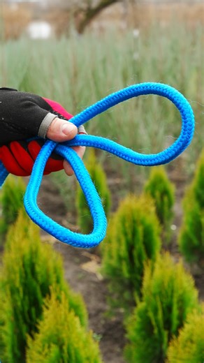 Crafty Fixer on Instagram: "The BEST Knot to Join Two Ropes (Maximum Strength Bden) #diy #tips #skills #tricks #knot #lifehack"