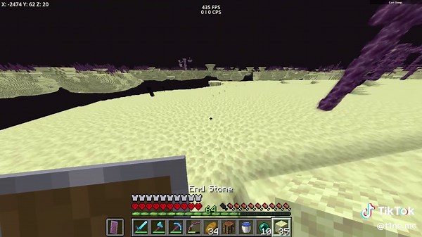 Elytra Exploration in Minecraft Hardcore Mode