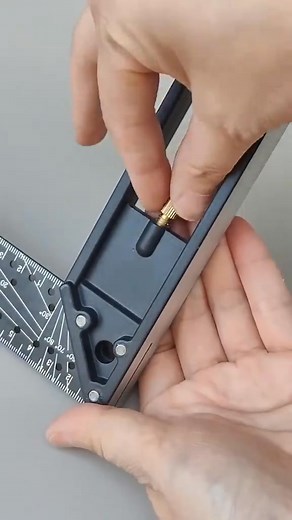 🎯 Unmatched Accuracy: CNC machined for absolute precision. Guaranteed perfect 45° and 90° angles for seamless joints. 🔄 All-in-One Versatility: Combines the functions of a T-Square, Protractor, Miter Square, and Marking Gauge. One tool, endless possibilities. 🔩 Innovative Hole Design: Grid of precision holes allows for easy marking of circles, arcs, and parallel lines. A game-changer for complex designs. 🏗️ Industrial-Grade Durability: Made from high-strength aluminum alloy (or hardened stai