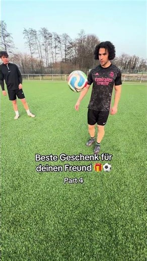 Bestes Geschenk für deinen Freund 😨🔥 #geschenkideen #mysterychamps #geschenk #fussball #boy