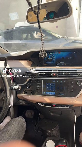 Installation CarPlay et Android Auto sur Citroën C4 Picasso