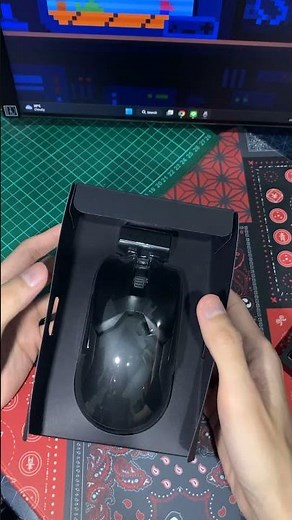 Unboxing the ultimate gaming mouse - Razer Viper Ultimate!