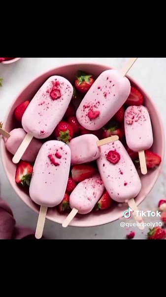 🍁🍁Queen poly🍁🍁 (@queenpoly10)’s videos with Bisher Churi - user05001281119