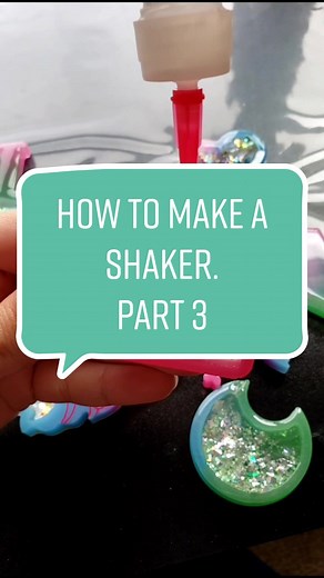 DIY Resin Shaker Keychain Tutorial
