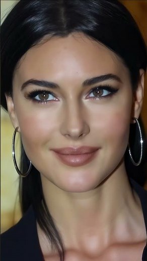 Monika Bellucci Style 💋 Beautiful Smile. But not as you know her.