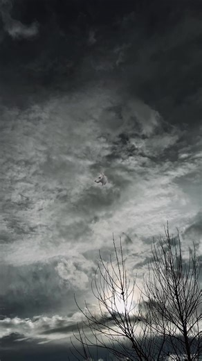 تحيات حارة للمشاهدين في الفيديو الجديد