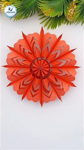 Christmas paper snowflakes craft | DIY Christmas snowflakes