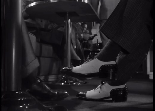 first one got the music copywritten 😒 #strangersonatrain #alfredhitchcook #farleygranger #lgbtq #edit #SmartfoodClub #TalkCurlyToMe #fypシ