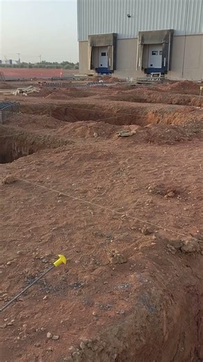 EXCAVATION FOR FOOTINGS//FORMWORKS/REBARS/FOUNDATION#construction#heavycivil#viral#civilengineering