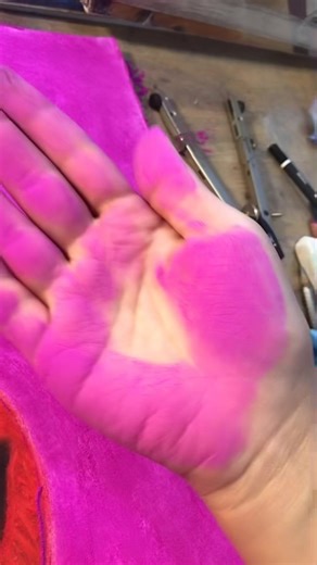 Dibujo de Elmo con pasteles de colores