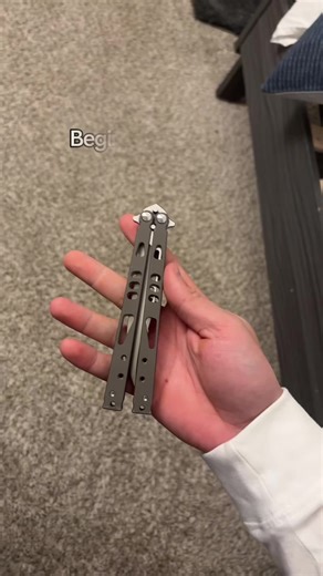 Beginner Spine Tech #balisong #tutorial #beginner #tech | Balisong Tricks