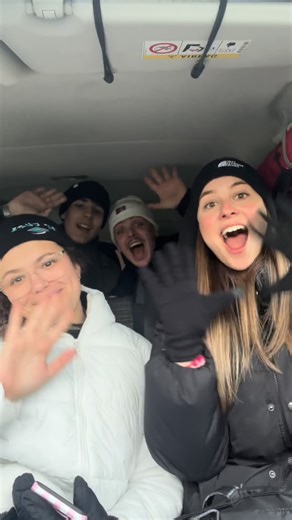 Teatro EDUCA on Instagram: "O nosso dia em Vila nova de Paiva foi assim, um dia frio, coberto de neve, mas cheio de boa energia. Mesmo com o gelo no caminho, seguimos para o trabalho com alegria 🎭 #teatro #teatroescolar #teatroeduca #teatropedagogico #cultura #teatroeducativo"