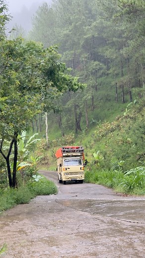 1.5M views · 18K reactions | Ini yang bikin tanjakan hutan blengker jadi angker , #fypviral #reels #agsound | Mass Sugeng | Facebook