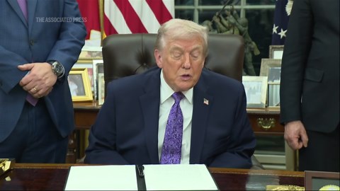 Trump laments Indiana Senate's decision on redistricting, says 'it would have been nice'