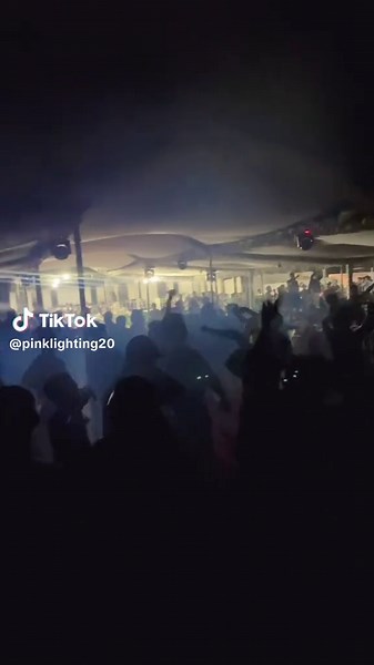 Lampu Pink: Memperindah Suasana dan Memikat Hati