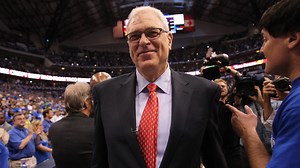 How Phil Jackson's Triangle Offense Turned Michael Jordan Into An NBA Champion