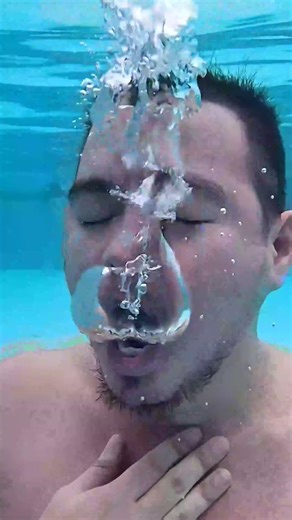 Burp Sprite vs Coke Zero Sugar Underwater