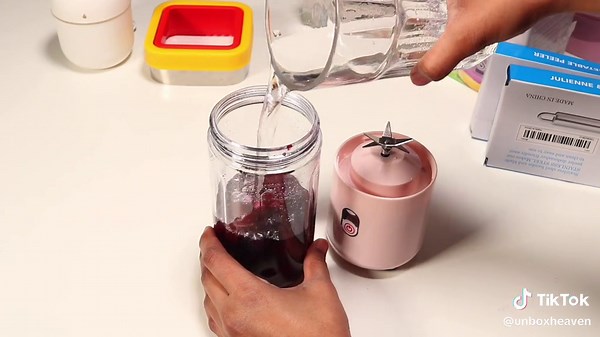 Mini Rechargeable Portable Juice Blender Review