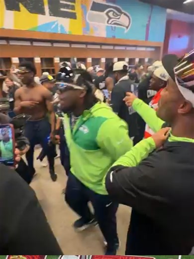 🏆🔥 Super Bowl LX: Seahawks LOCKER ROOM CELEBRATION TURNT UP PARTY !!! Unforgettable Moments 🏆🔥| After a dominating 29–13 win over the New England Patriots — powered by stellar defense and MVP Kenneth Walker III 🏈 — the celebrations continued in the locker room as the players soaked in one of the most unforgettable nights in franchise history. In this video, you’ll see: • 🎉 Locker Room Celebration TURNED UP after the Lombardi win • 🏆 Seahawks players, coaches, and staff soaking in the vict
