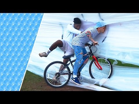 EXTREME UNBREAKABLE BUBBLE WRAP WALL!! (100 LAYERS)