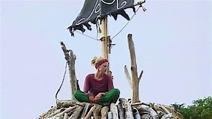 Watch Survivor Season 12 Episode 8 - An Emerging Plan