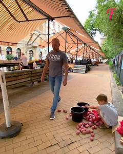 62K views · 3.1K reactions | A randon man hepled a small boy at the market | Fabiosa Australia | Facebook