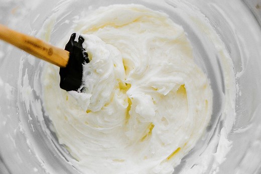 How to Make the BEST EVER Cream Cheese Frosting! See if you can guess the secret ingredient from the video (if not it's in the post) :) Recipe all the tips & tricks here: http://www.handletheheat.com/best-cream-cheese-frosting/ | Handle the Heat