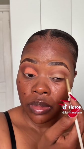 Mastering Eyeshadow Techniques with Contour Palette