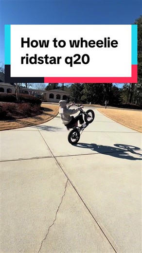 Follow for more tip and reviews #wheelie #ebikes #surron #ridstar #viralvideofyp