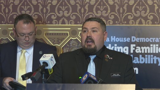 Iowa House Democrats propose increasing minimum wage, freezing utility bill in new affordability plan