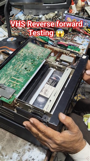 VHS Reverse forward Testing 😱 #vhs #reverse #forward #play #testing #shorts