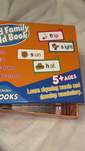 Building strong readers one card at a time 💕✨ These fun and colorful flashcards help your little one learn to read, spell, and master sight words — making learning the basics feel exciting and rewarding! 📚🌈 #LearningIsFun #earlyeducation #SightWords #readingjourney