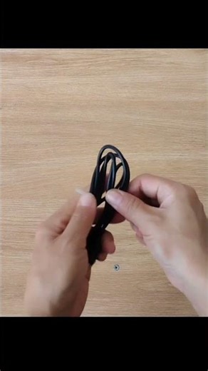 DIY Wire Organizer from Mask Strip