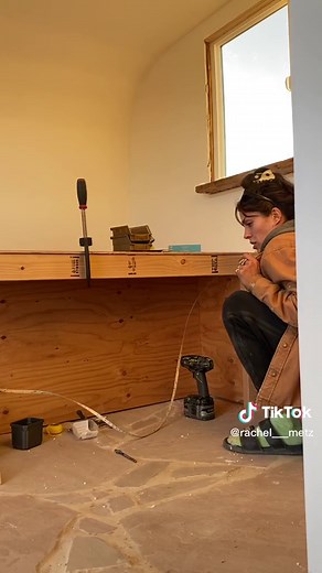 Took me long enough to post the part 2. Hands down favorite build of 2022 - it was a first for me, learned a lot and almost drilled through the TV but hey we're here now. #solo #bed #build #diy #carpenter #carpentry #tvbed #custombuild #doityourself