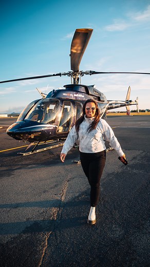 I have been fortunate enough to witness 3 volcanos erupting in Iceland, all from a helicopter. I gotta say that this ride with @heliairiceland has been the BEST one yet. I was screaming with excitement the entire time. The experience of feeling the heat from the lava when flying over the crater was absolutely unforgettable. Peering down into the depths of the volcano, that goes right into the earth is something my brain has trouble comprehending. This evening ride was unforgettable and one I hig