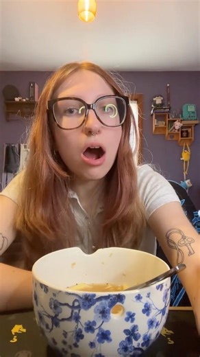 Huge Meal = Huge Burps #belching #burpgirl #burp #burp #eructo #arroto #burping #belch #burps