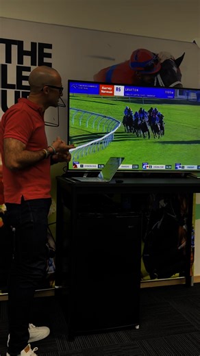 Wednesday = FILL UP 💰 Take a look at how our Members won more than 40 units yesterday 📈 Get on board 👉 bit.ly/MO-GetStarted | The Leg Up