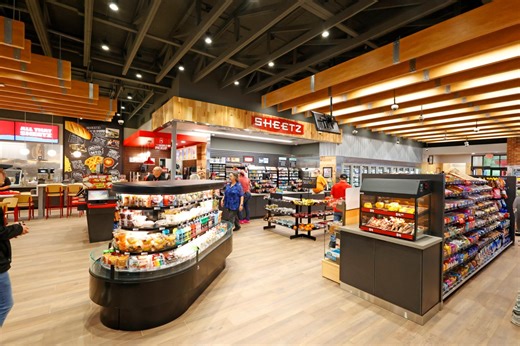 Sheetz grand opening in Roanoke, doubles as food drive