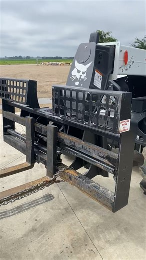 Body by Mortske frame rack at your service! #hack #sketchy #squarebody #framerack #framerepair #diy #twisted #definitelyaprofessional | Mortske Repair