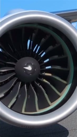 Jet Engine Roar 🔥 Zoomed-In Close-Up | Real Plane Sound || Sky & beyond #Shorts #aviation #engine