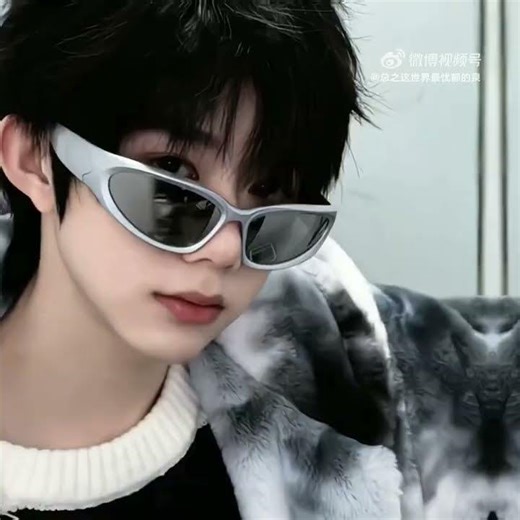 Trần Dịch Hang upbate Weibo