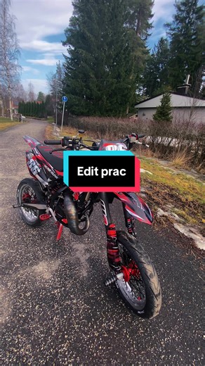 The Impact of Sunlight on Holographic Graphics