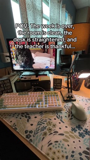 The peacefulness of the end of the week is amazing! I’m so thankful for my wonderful teaching position and my students. I’m also thankful for the weekend. #teachertok #teacherlife #classroomdecor #classroomsetup #teacherdayinthelife