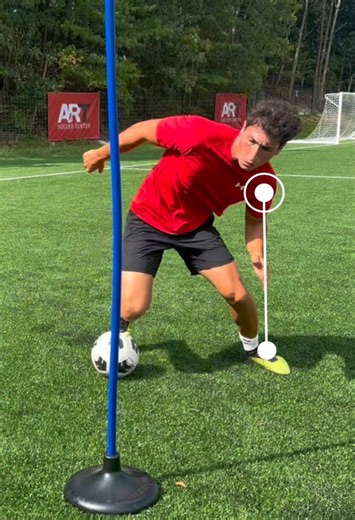 Master the Body Feint Technique with Yussuf Poulsen