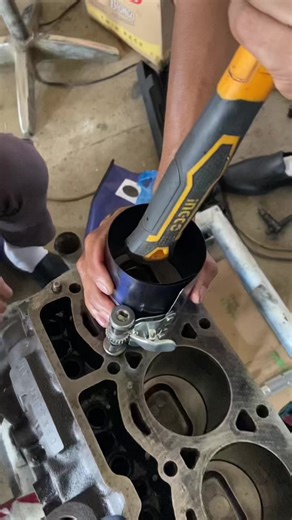 Cylinder Honing Techniques for Engine Block Finishing