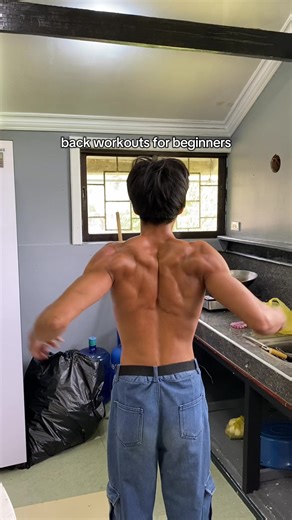 Effective Back Workouts for Beginners at the Gym