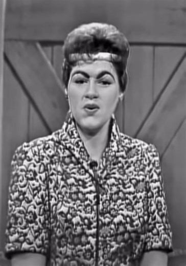 Patsy Cline's Car Accident and Scars Explained