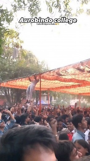 Du is all about unexpected things 😂😂 Follow for more updates : @duupdates . . . . . #meme #dumeme #dumemes #funny #viralvideos #viral #trending #delhiuniversity #delhi #studentmemes #du #universityofdelhi #delhigram #india #academics #singer #dustudents #ducampus #duupdates #delhites #community #viralvideos #dustudents #collegelife #students #fest #craze #theboys #memes #trending #viral | DU Updates