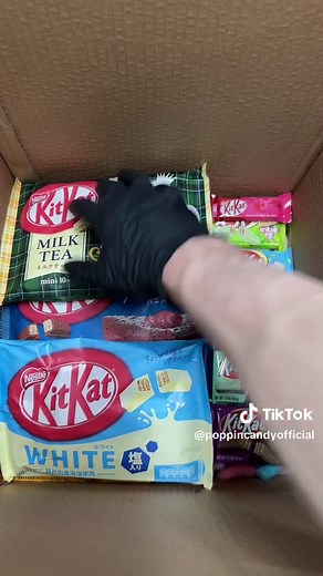 Kit Kat Flavors: Wendy's Order Unboxing